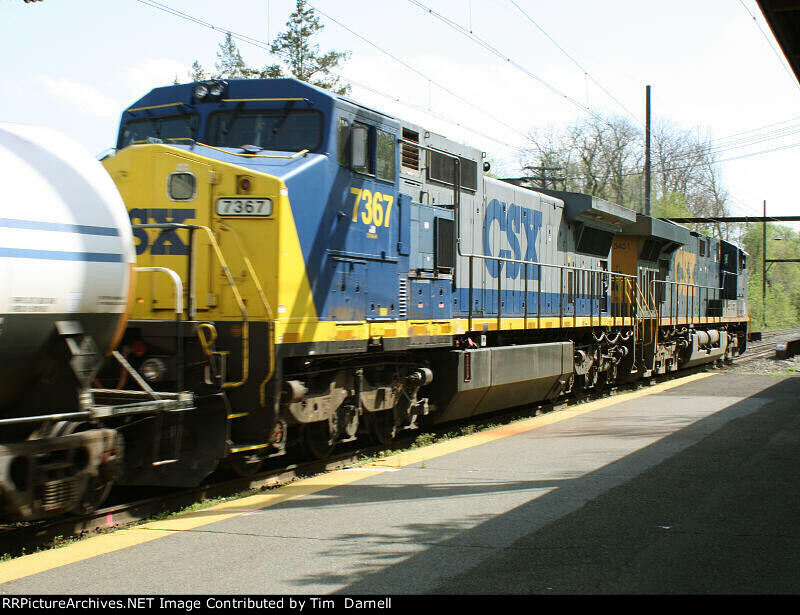 CSX 7367, 5451 on Q439